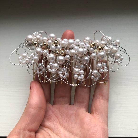 Vintage | Accessories | Vintage White Pearl Silver Wire Heart Hair Comb ...